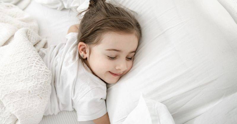 Fakta dari Tidur Siang yang Bisa Menguatkan Otak Balita | Popmama.com Fakta dari Tidur Siang yang Bisa Menguatkan Otak Balita | Popmama.com