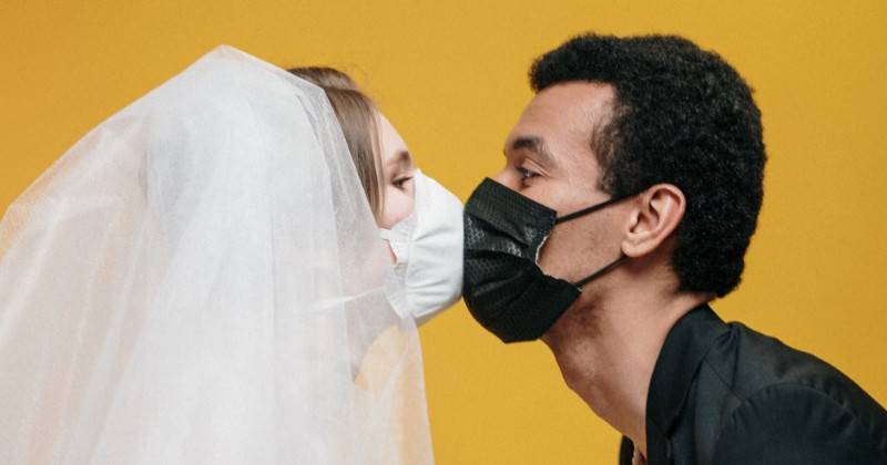 Thailand Sarankan Berhubungan Seks Pakai Masker